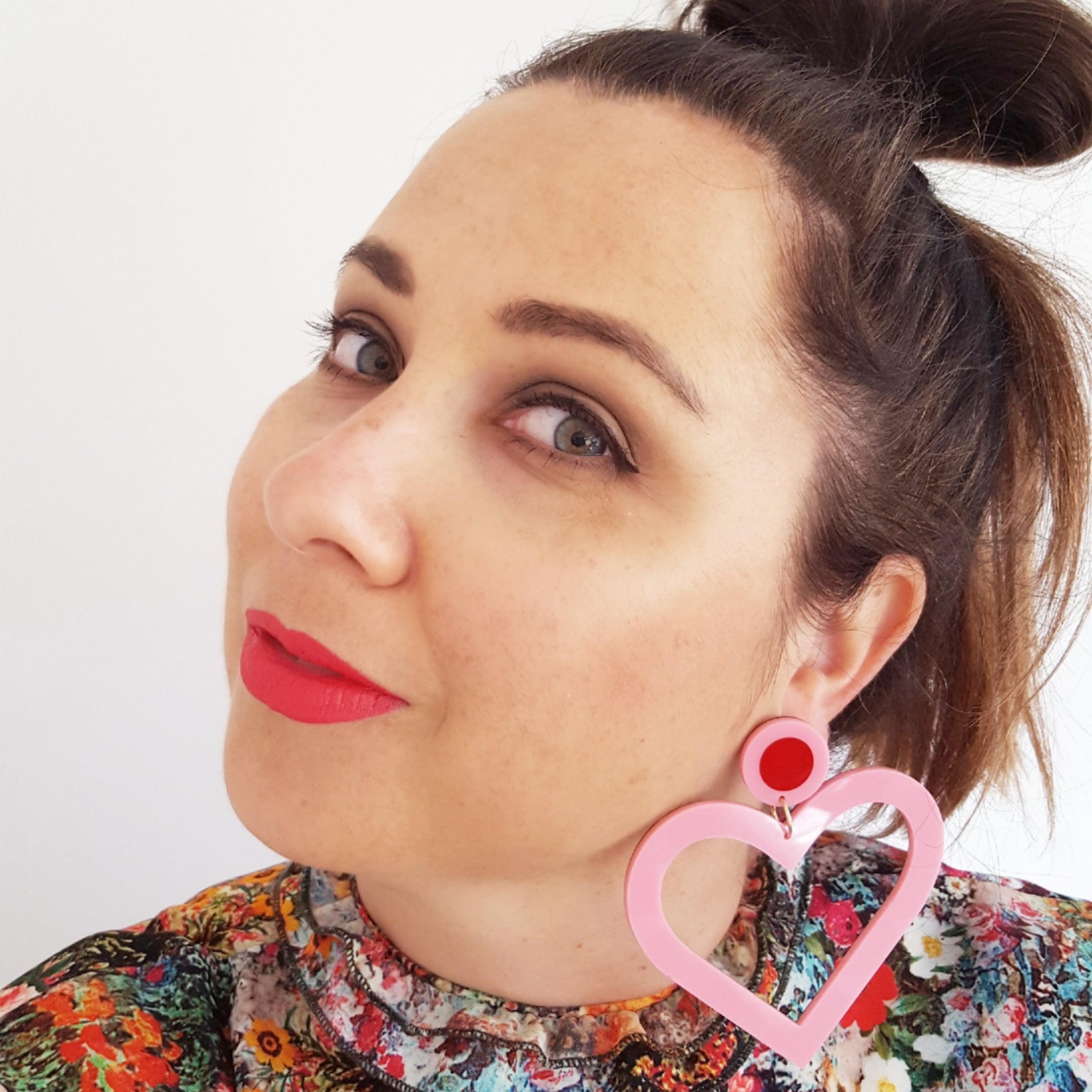 Facebook Pinterest Twitter